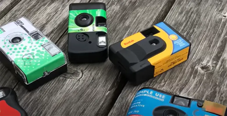 How to Use a Disposable Camera? - FotoProfy