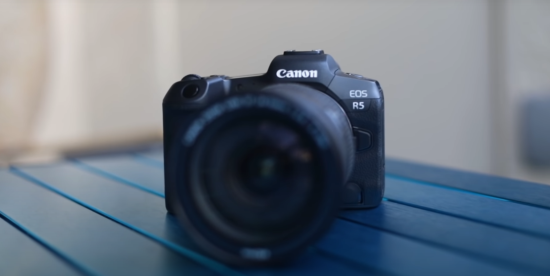 Canon EOS R5 vs. 5D Mark IV: What’s the Difference? - FotoProfy