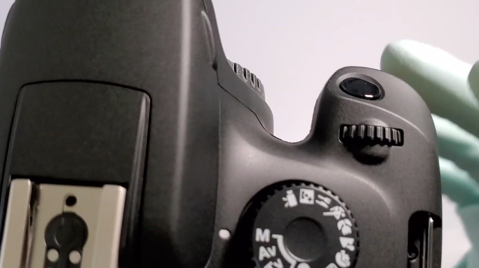 Canon Rebel T100 Review - FotoProfy