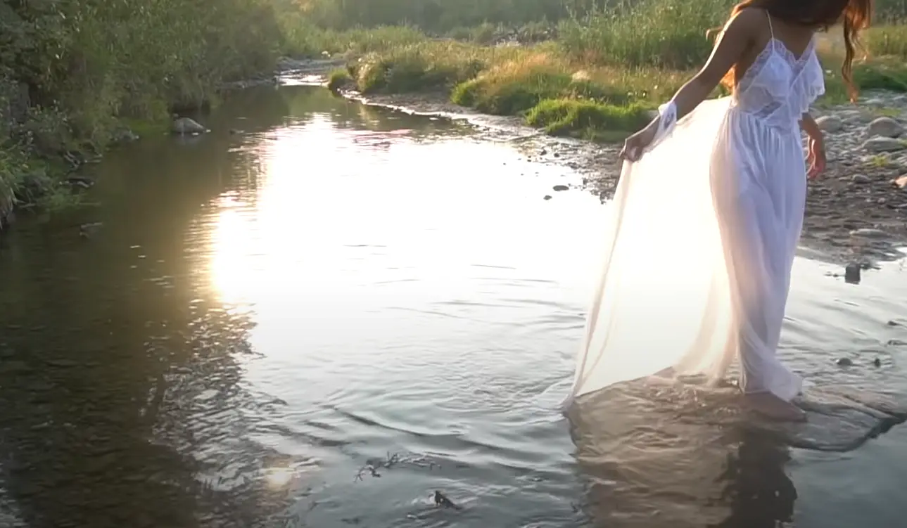 What to Wear to a Photoshoot Modeling? - FotoProfy