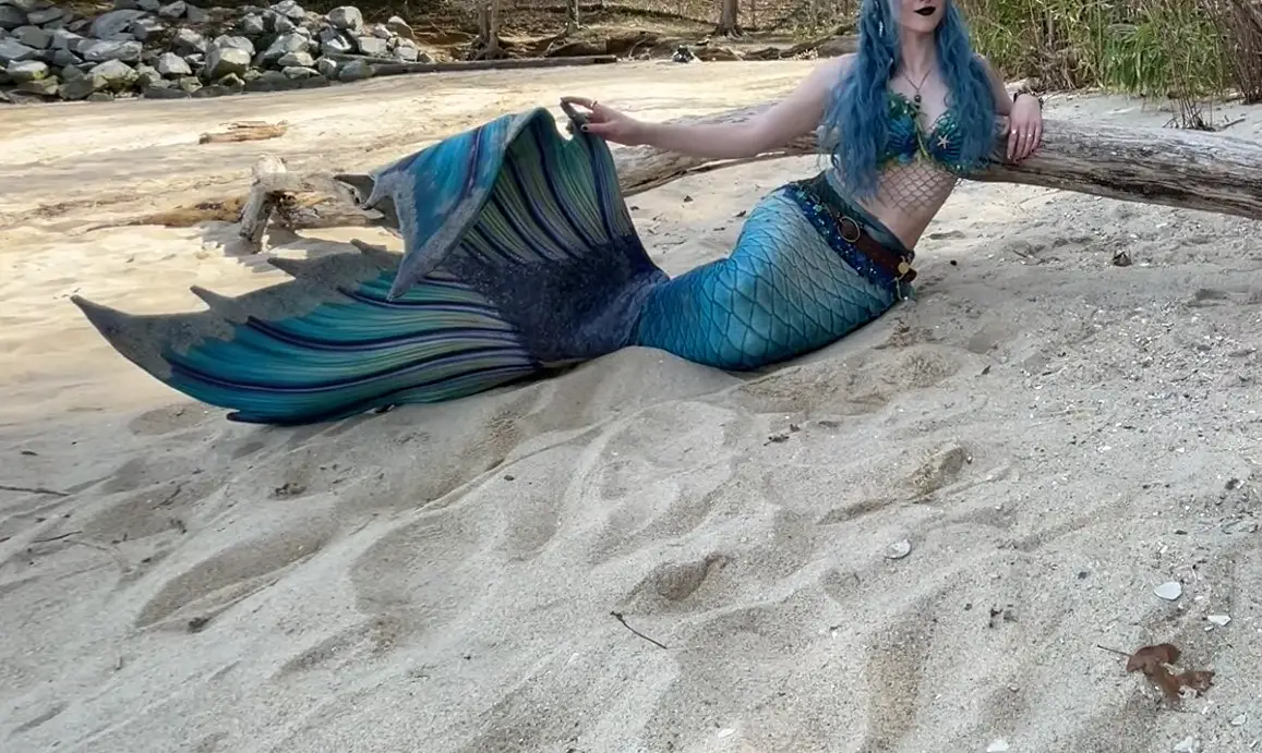 Mermaid Photoshoot Ideas - FotoProfy