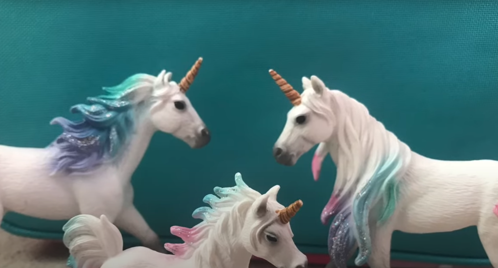 Unicorn Photoshoot Ideas - FotoProfy