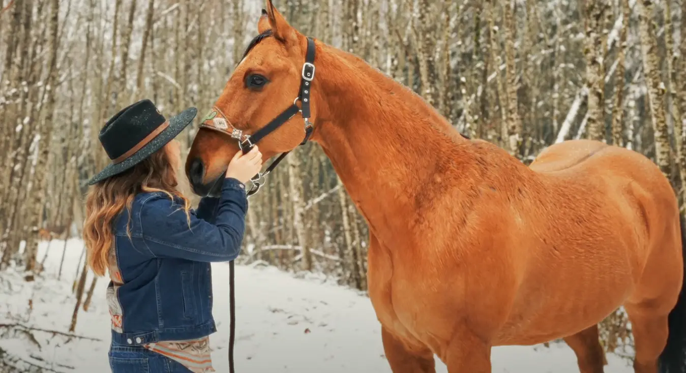 Western Photoshoot Ideas - FotoProfy