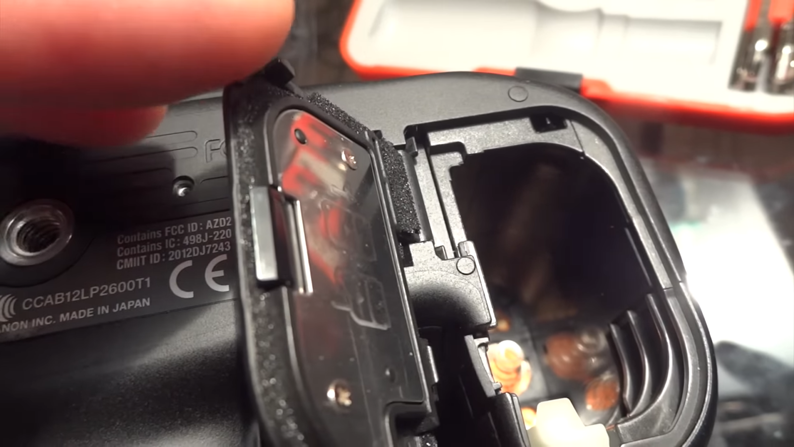Canon Camera Got Wet and Won’t Turn On: How to Fix? - FotoProfy