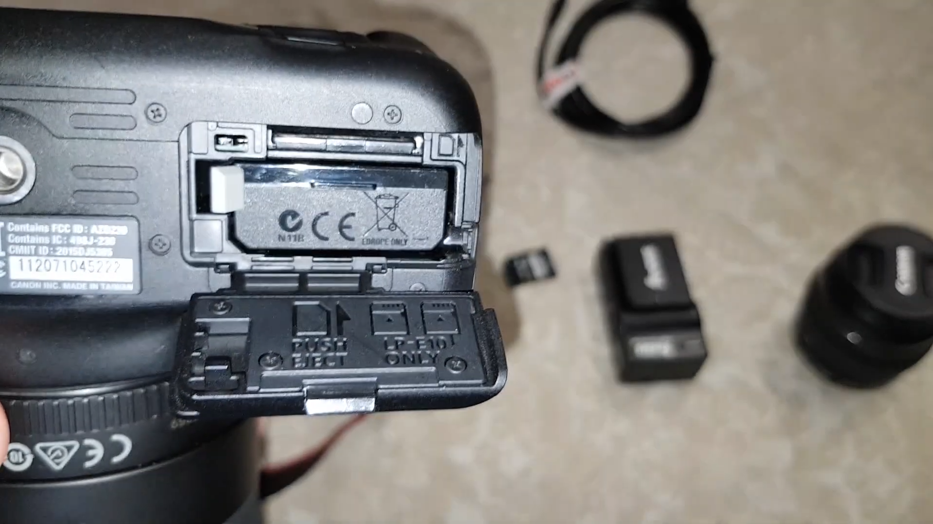 Canon Camera Got Wet and Won’t Turn On: How to Fix? - FotoProfy