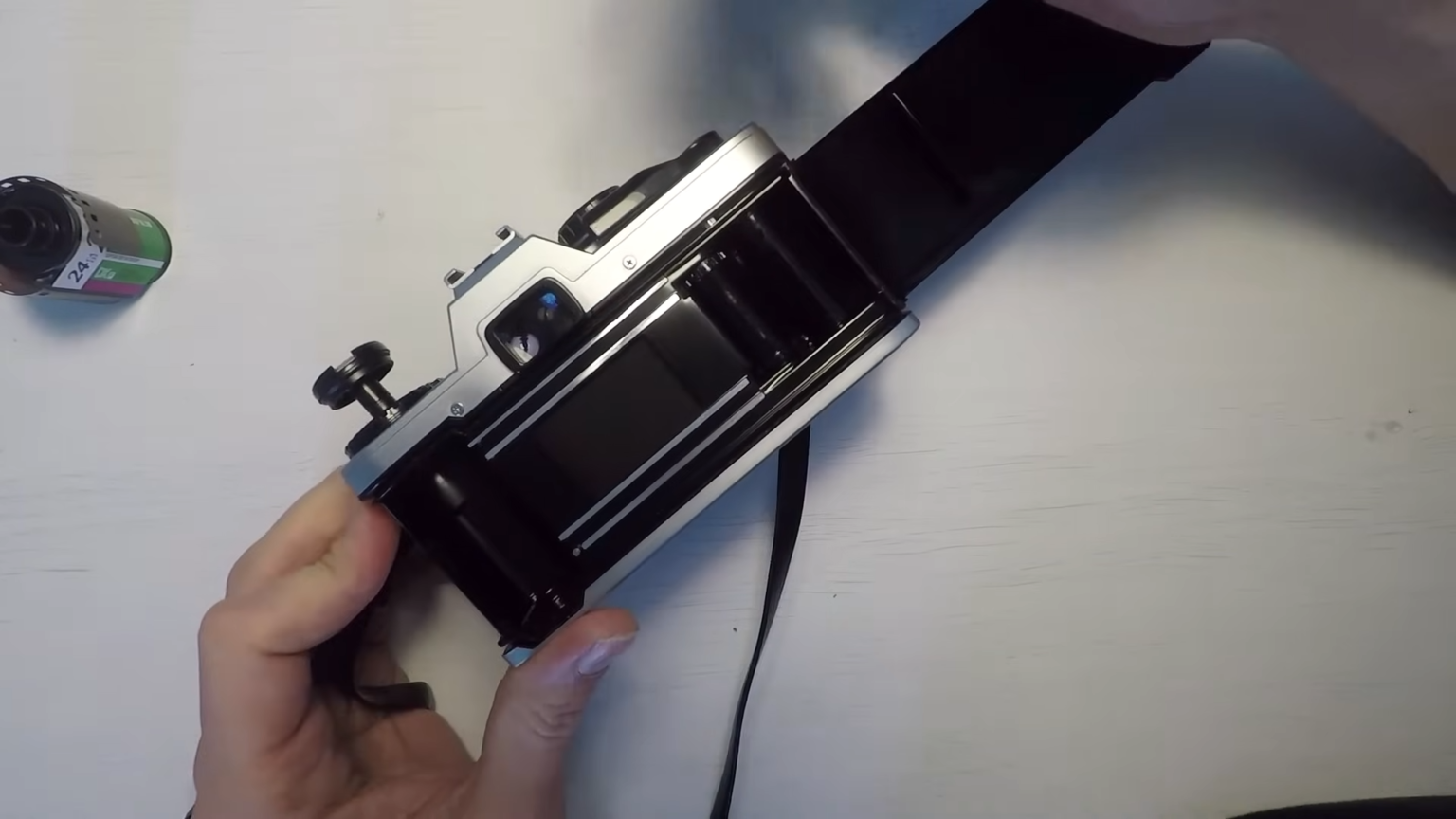 How Many Pictures on a Roll of Film? - FotoProfy