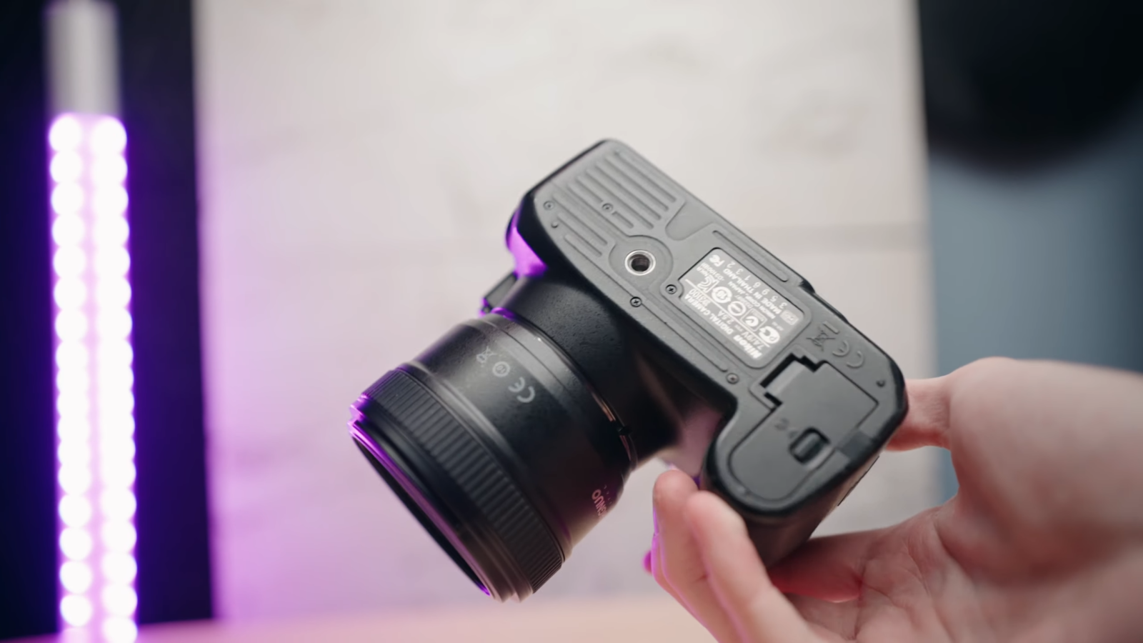 How to Use a Nikon D3100? - FotoProfy