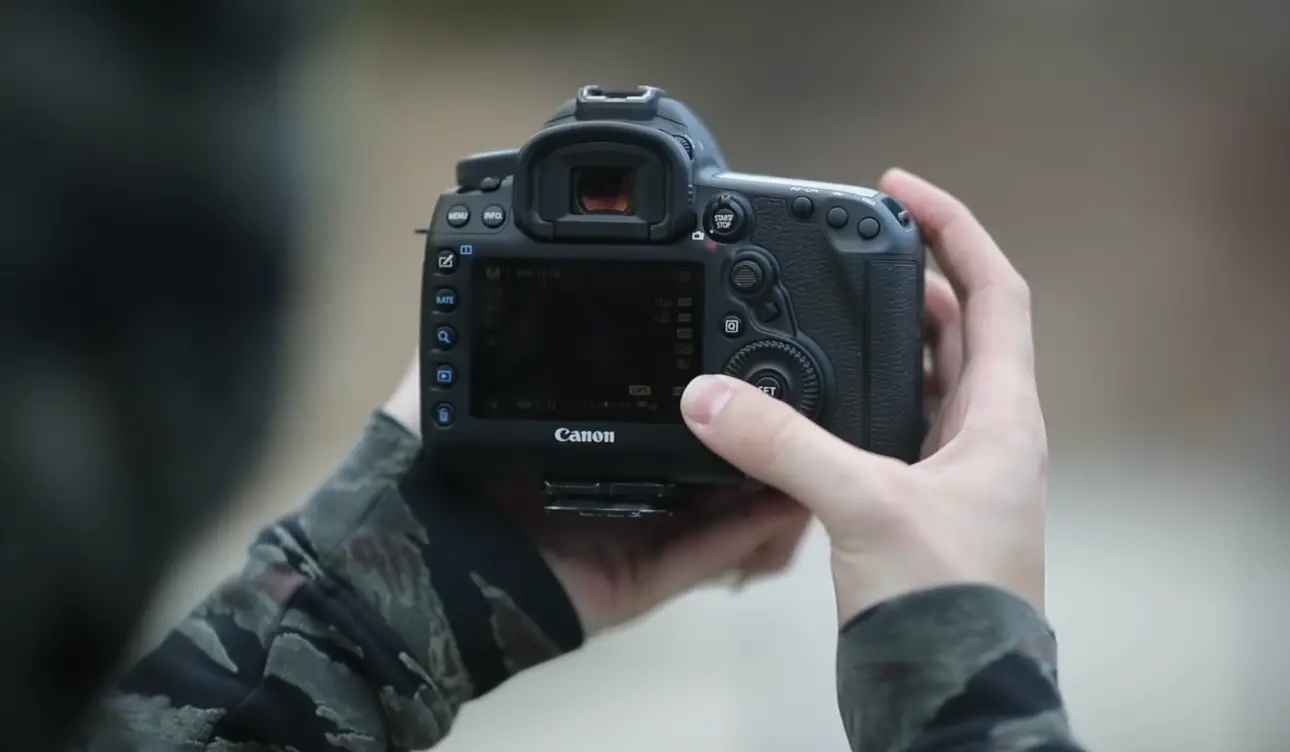 What Camera Does Peter McKinnon Use? - FotoProfy
